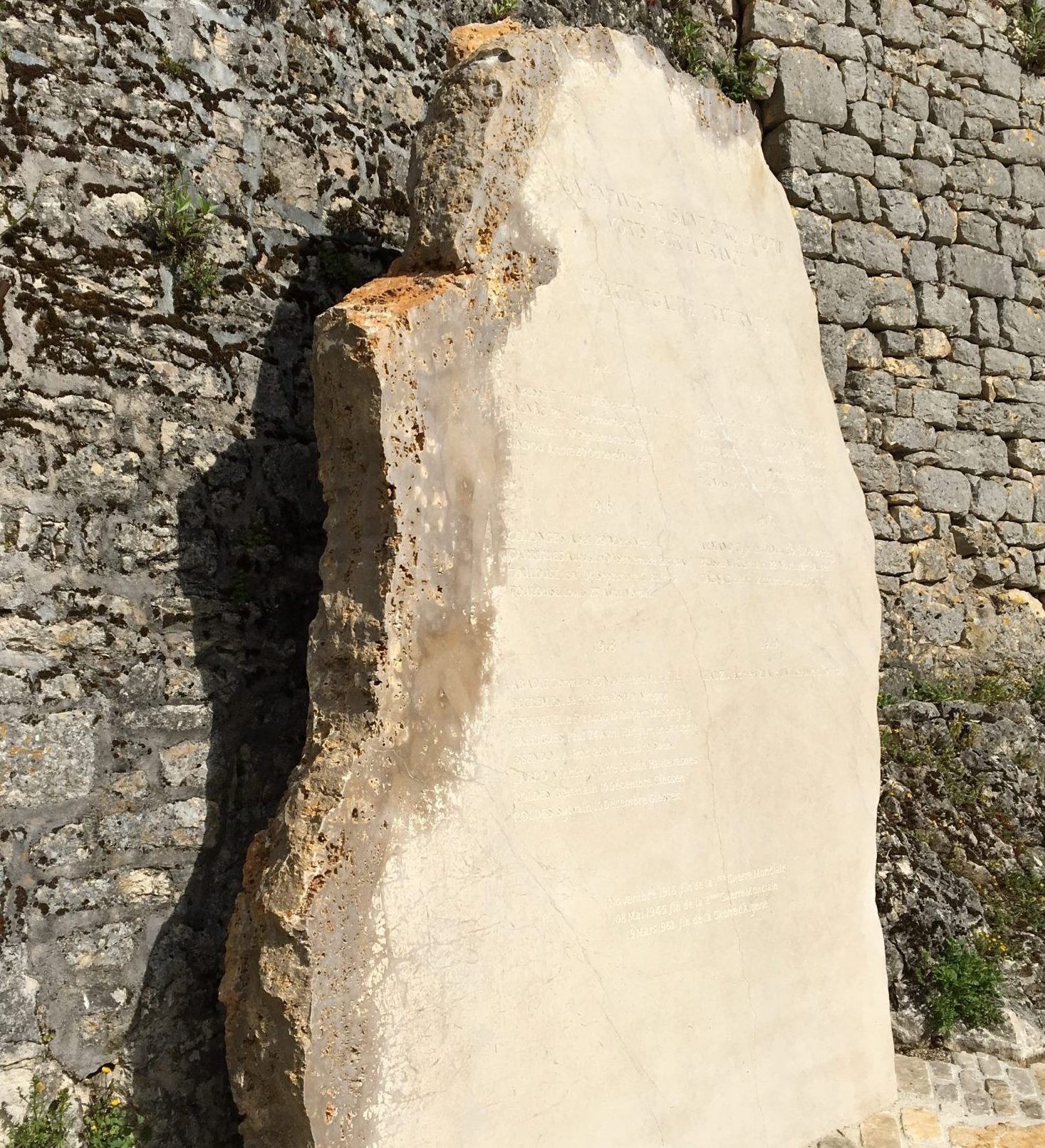 Stèle commémorative - Occitanie Pierres